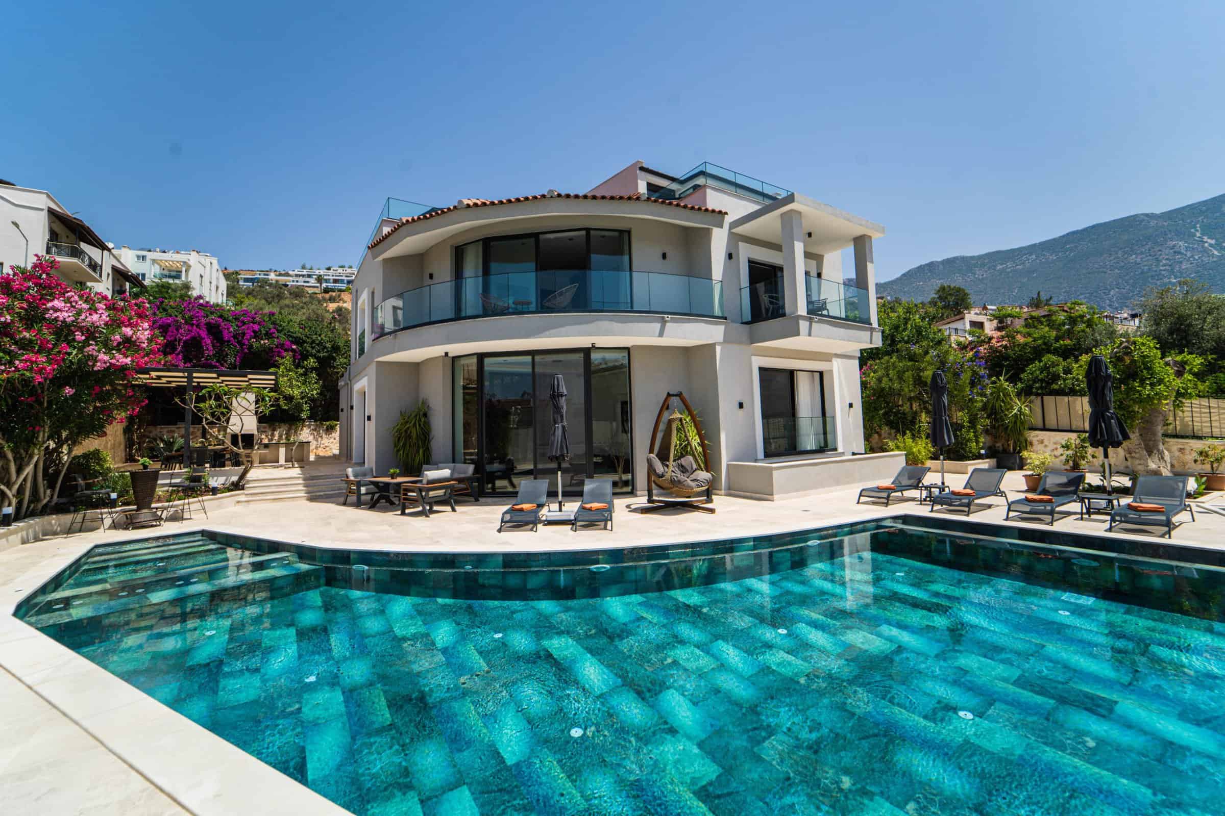 Villa Safran County | Shoreline Turkey