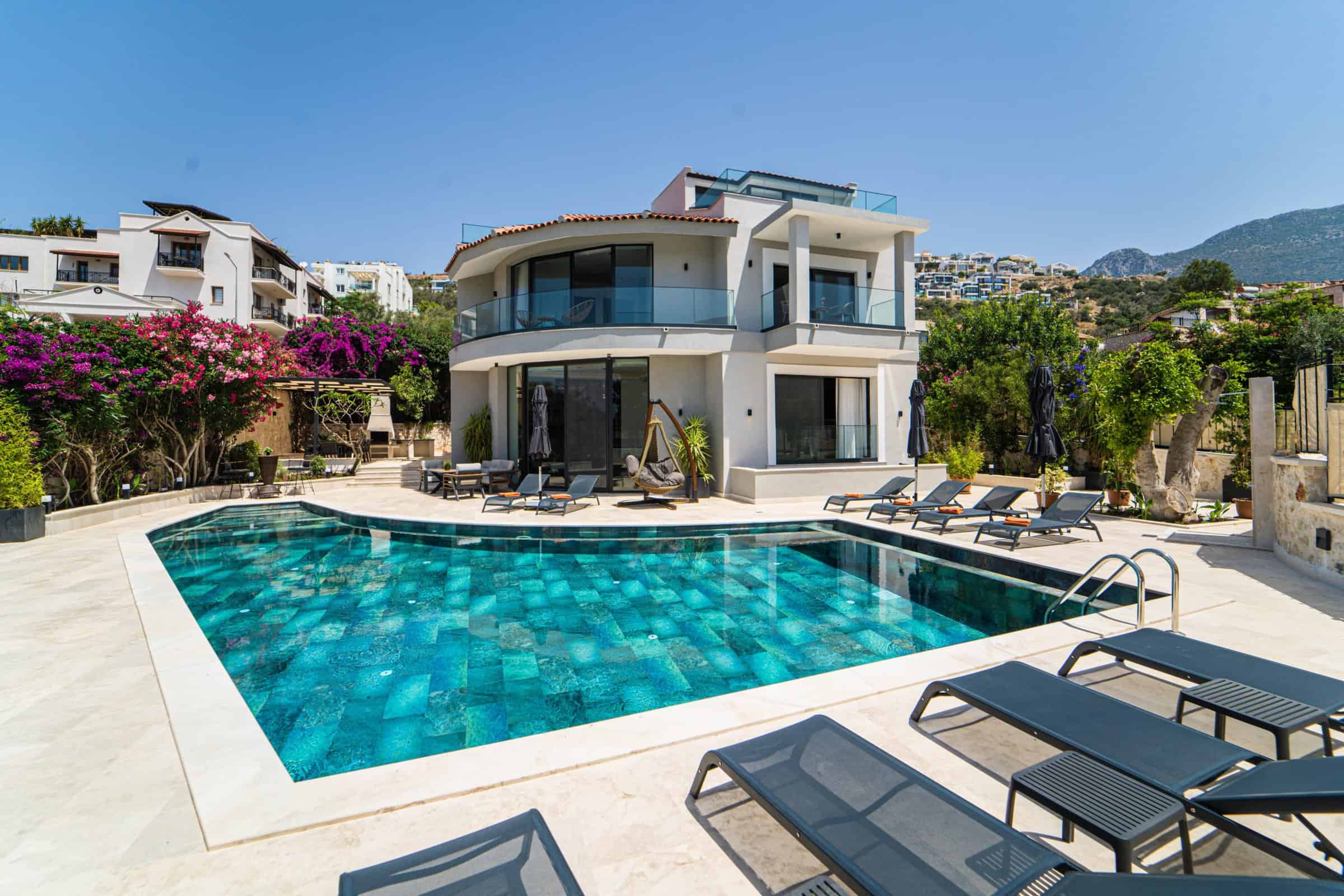 Villa Safran County | Shoreline Turkey