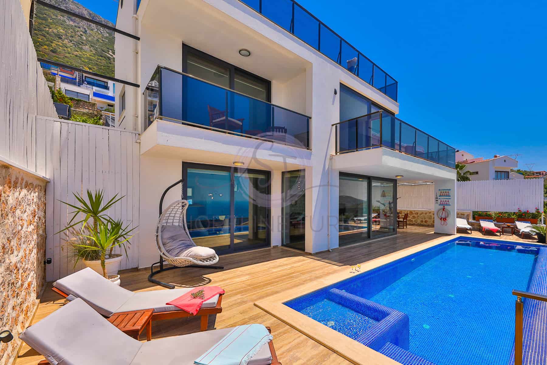 Villa Akasya | Shoreline Turkey